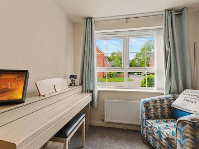 3 bedroom semi detached house for sale in Tawny Grove, Coventry, CV4