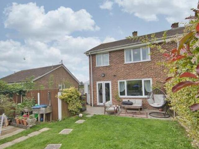 3 Bedroom Semi detached House For Sale In Temple Ewell