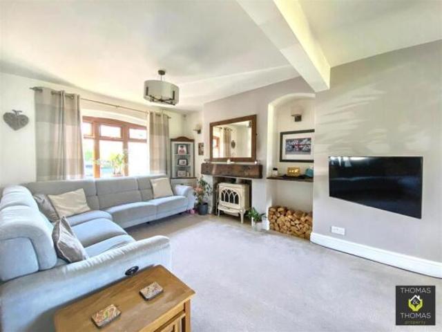 3 bedroom semi detached house for sale in Tewkesbury Road, Longford, GL2