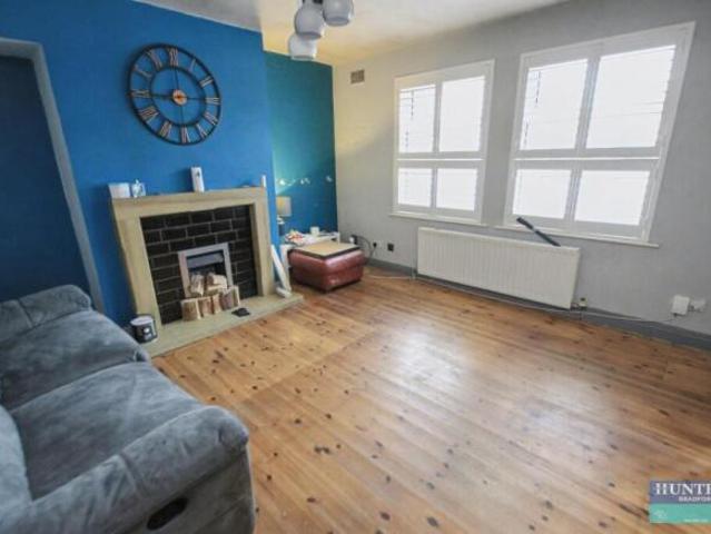 3 bedroom semi detached house for sale in Thompson Avenue, Bradford, BD2 1JS, BD2