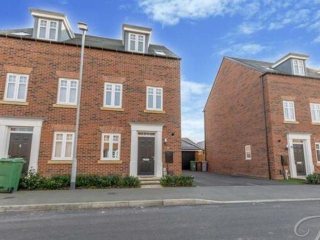 3 Bedroom Semi detached House For Sale In Thoresby Vale, Edwistowe