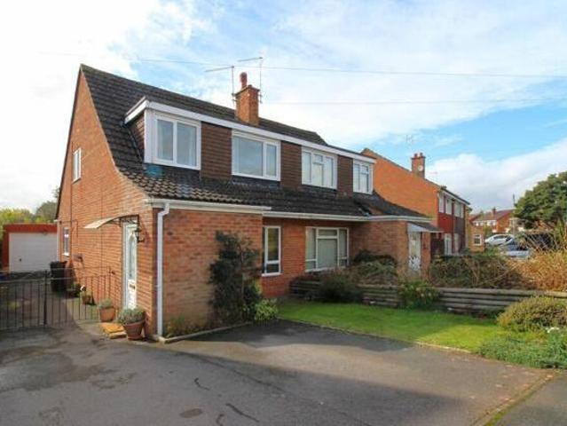 3 Bedroom Semi detached House For Sale In Thornbury