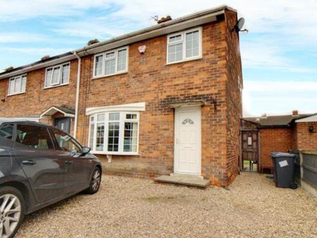 3 Bedroom Semi detached House For Sale In Thorne, Doncaster