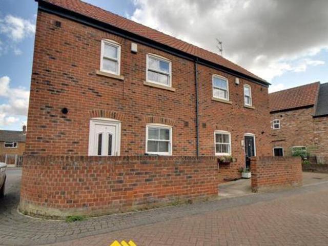 3 Bedroom Semi detached House For Sale In Thorne, Doncaster