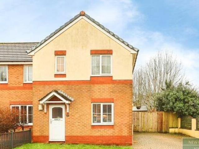 3 Bedroom Semi detached House For Sale In Thornhill, Cardiff