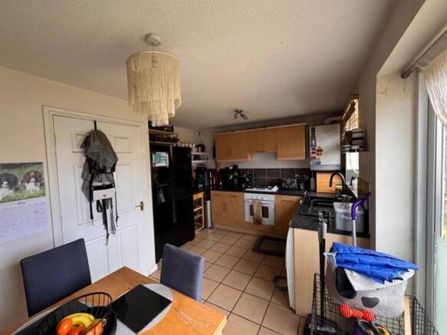 3 bedroom semi detached house for sale in Thornroyd Drive, Bradford, BD4