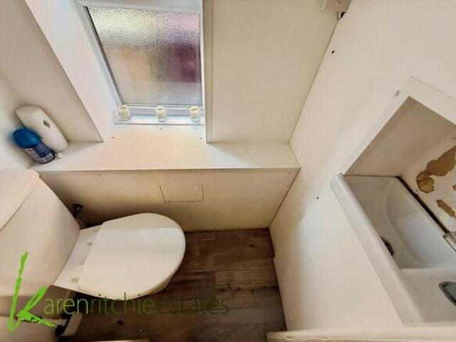 3 bedroom semi detached house for sale in Thornton Avenue, Bolton, BL1
