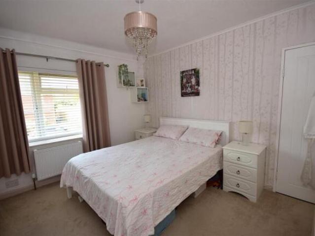 3 bedroom semi detached house for sale in Thackeray Road, Exeter, EX4