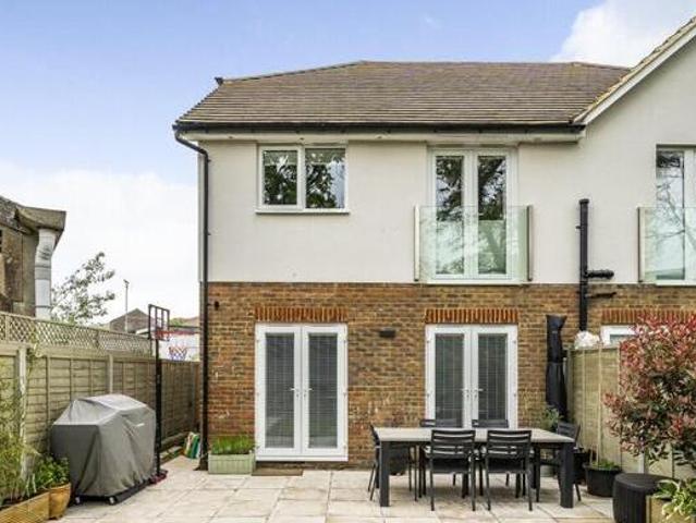 3 Bedroom Semi detached House For Sale In Thakeham