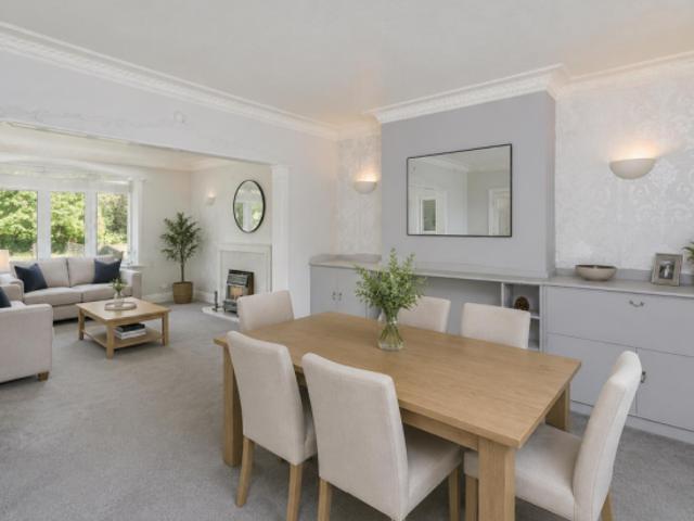 3 bedroom semi detached house for sale in The Avenue, Alwoodley, LS17