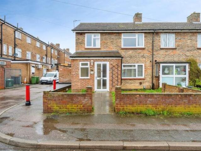 3 bedroom semi detached house for sale in The Boundary, Bedford, MK41