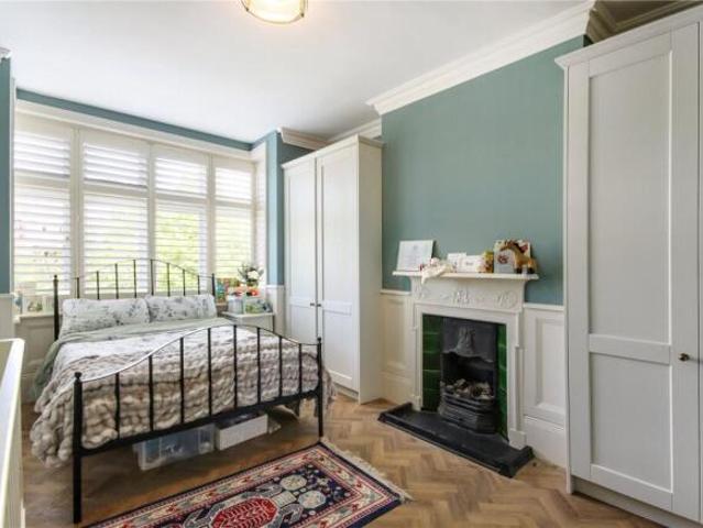 3 bedroom semi detached house for sale in The Drive, Sevenoaks, Kent, TN13