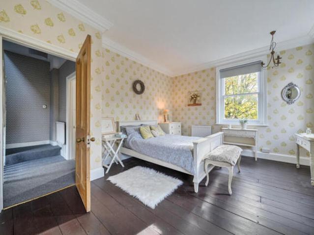 3 bedroom semi detached house for sale in The Park, Sidcup, DA14