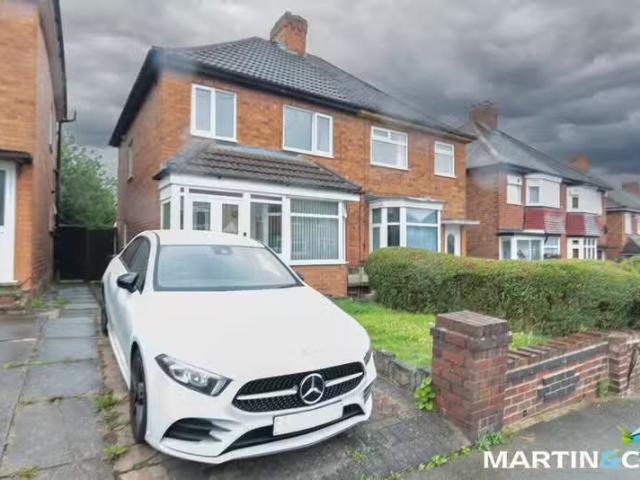 3 bedroom semi detached house for sale in Thurlestone Road, Lo.