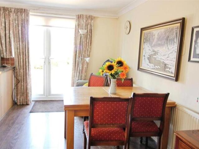 3 bedroom semi detached house for sale in Tintern Crescent, Reading, RG1