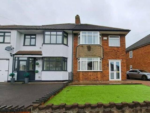 3 Bedroom Semi detached House For Sale In Tile Cross
