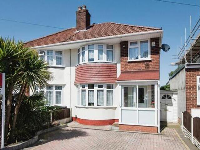 3 Bedroom Semi detached House For Sale In Tividale