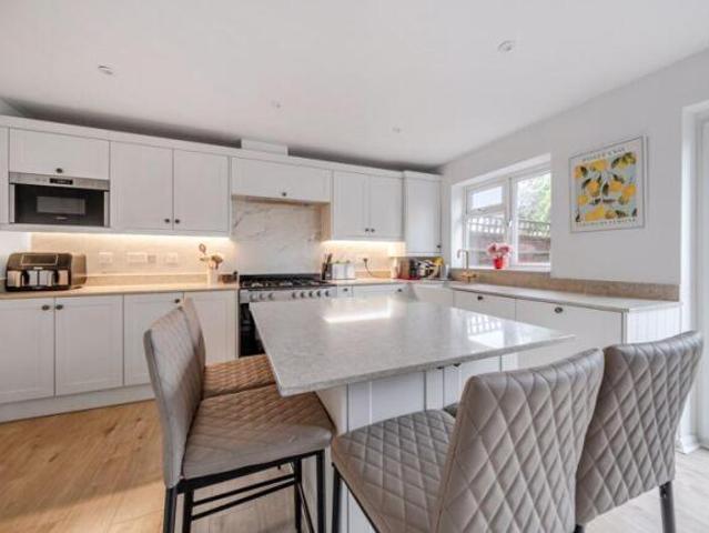 3 bedroom semi detached house for sale in Tomlin Close, Staplehurst, TN12