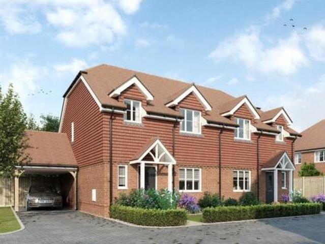3 Bedroom Semi detached House For Sale In Tongham, Surrey
