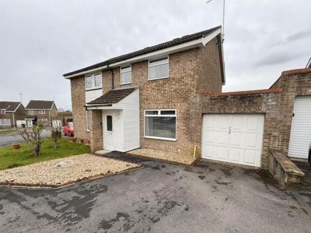 3 Bedroom Semi detached House For Sale In Toothill