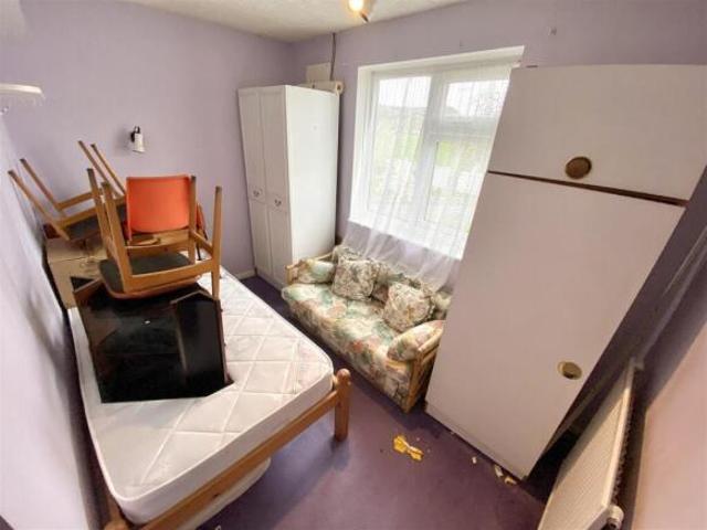 3 bedroom semi detached house for sale in Tolson Crescent, Huddersfield, HD5