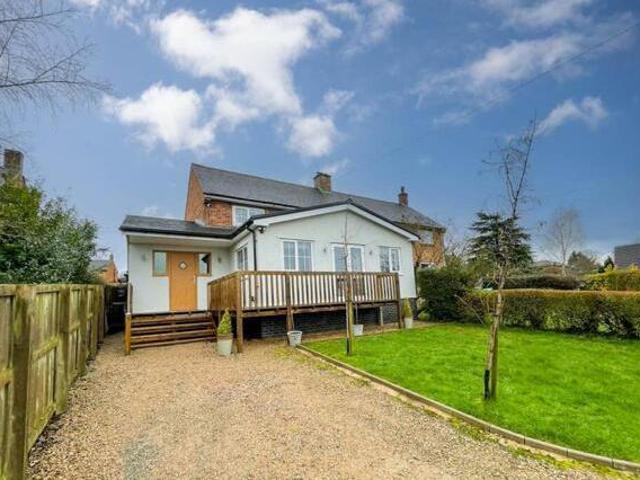 3 Bedroom Semi detached House For Sale In Trefonen
