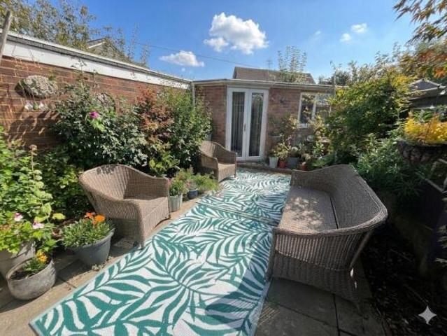 3 bedroom semi detached house for sale in Trinity Road, Milton Keynes, MK12