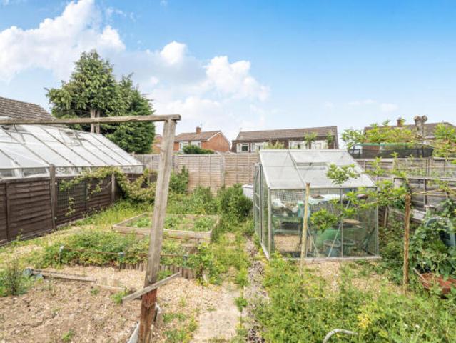 3 bedroom semi detached house for sale in Turnpike Way, Oakley, Basingstoke, RG23