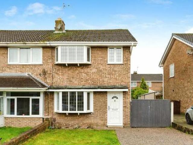 3 Bedroom Semi detached House For Sale In Tyldesley, Manchester