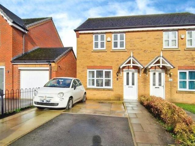 3 Bedroom Semi detached House For Sale In Tyldesley, Manchester