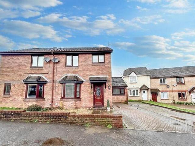 3 Bedroom Semi detached House For Sale In Undy