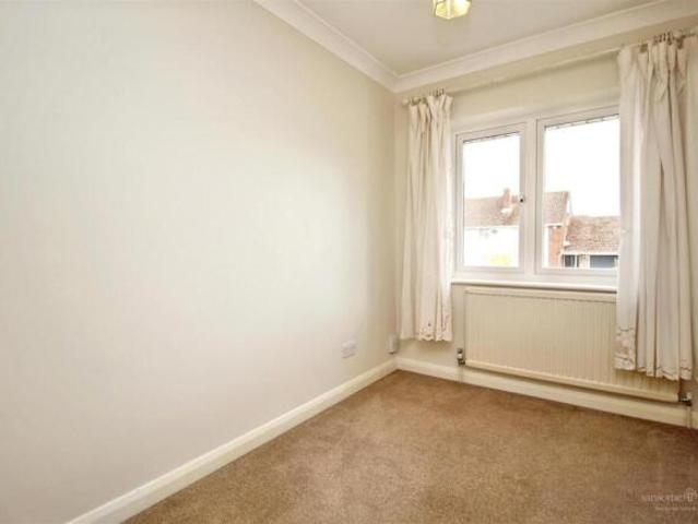 3 bedroom semi detached house for sale in Underwood Road, Reading, RG30