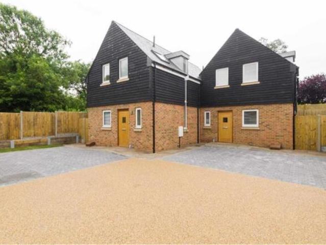 3 bedroom semi detached house for sale in Upper Street, Maidstone, ME17