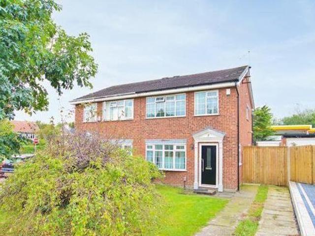 3 Bedroom Semi detached House For Sale In Upton