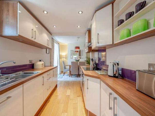 3 bedroom semi detached house for sale in Valley Mount, Harrogate, HG2