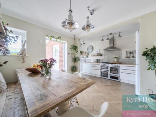 3 bedroom semi detached house for sale in Venny Bridge, Exeter, EX4 8JX, EX4