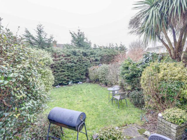 3 bedroom semi detached house for sale in Vine Way, Brentwood, CM14