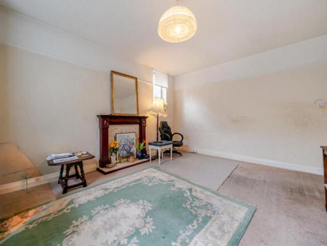 3 bedroom semi detached house for sale in Vinson Close, Orpington, BR6