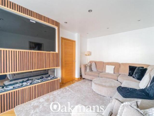 3 bedroom semi detached house for sale in Vibart Road, Birmingham, West Midlands, B26