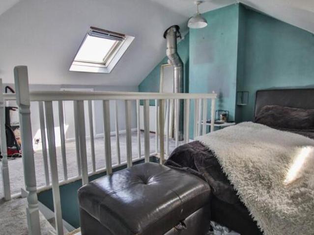 3 bedroom semi detached house for sale in Victoria Avenue, Worcester, WR5