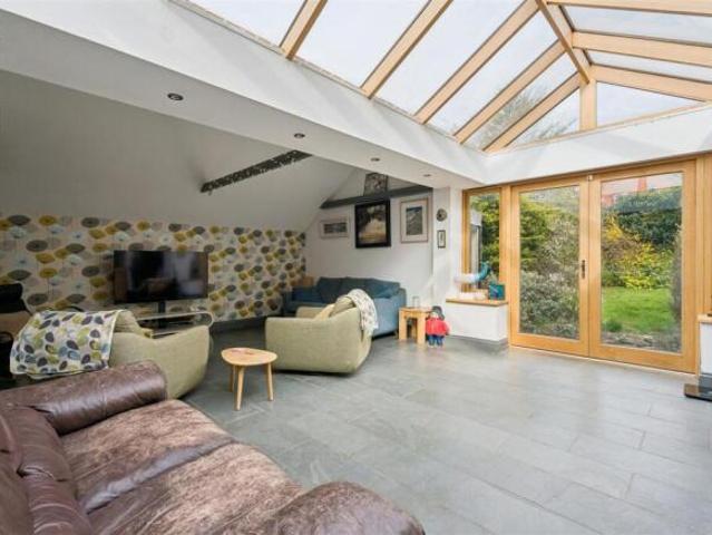 3 bedroom semi detached house for sale in Vicarage Road, Bradwell Village, Milton Keynes, MK13