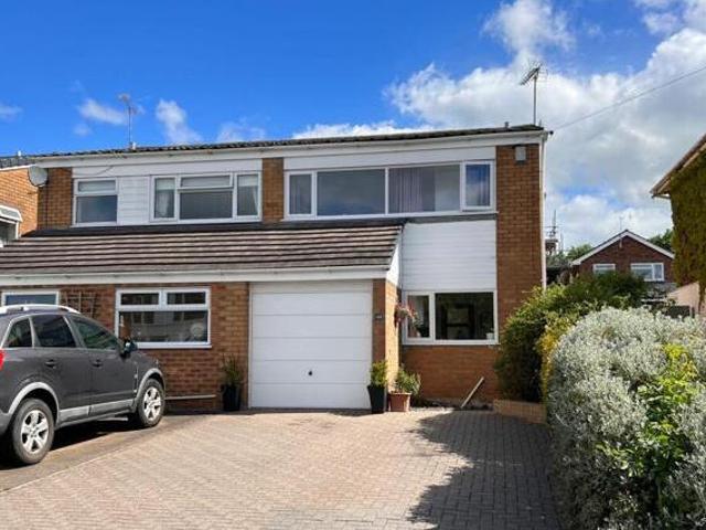 3 Bedroom Semi detached House For Sale In Vicars Cross