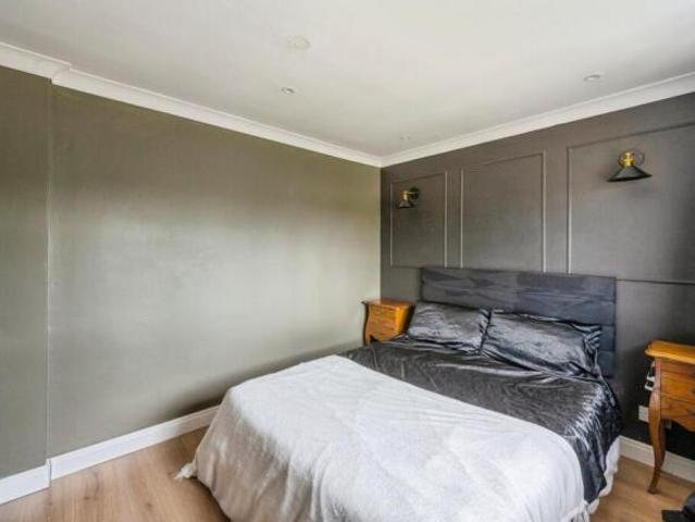 3 bedroom semi detached house for sale in Villa Park Road, Doncaster, DN4
