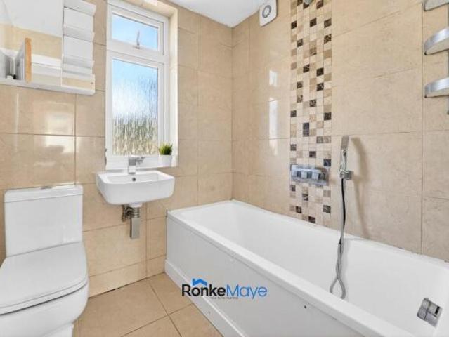 3 bedroom semi detached house for sale in Waite Davies Road, London, SE12