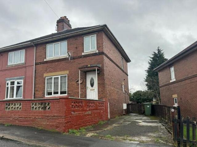 3 Bedroom Semi detached House For Sale In Wakefield