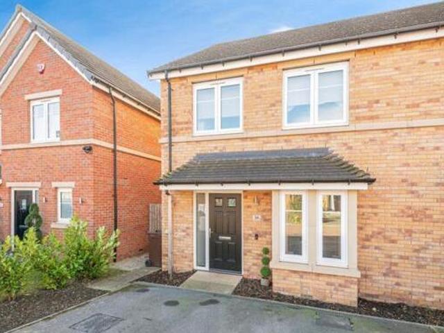 3 Bedroom Semi detached House For Sale In Wakefield