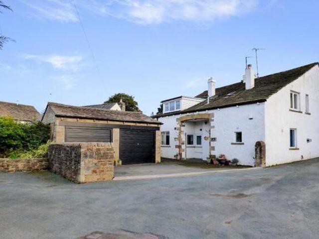 3 Bedroom Semi detached House For Sale In Walton Avenue