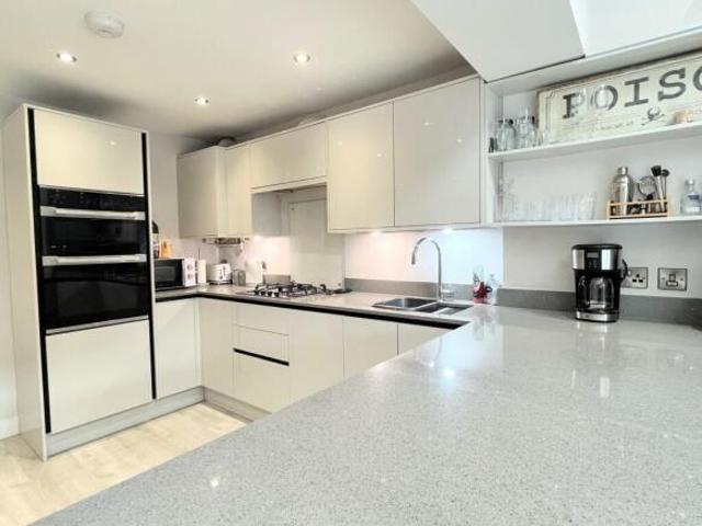 3 bedroom semi detached house for sale in Walton Park, Peterborough, PE4