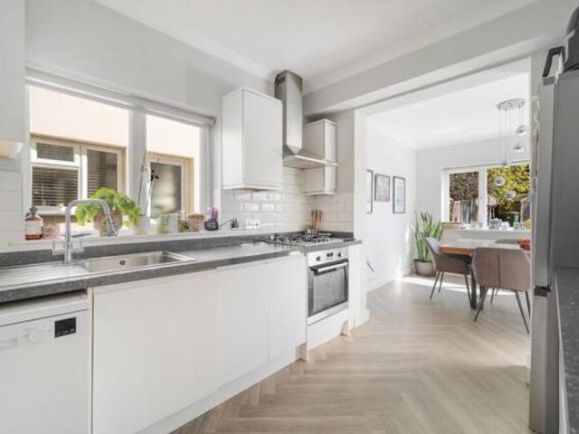 3 bedroom semi detached house for sale in Walton Road, Bushey, WD23