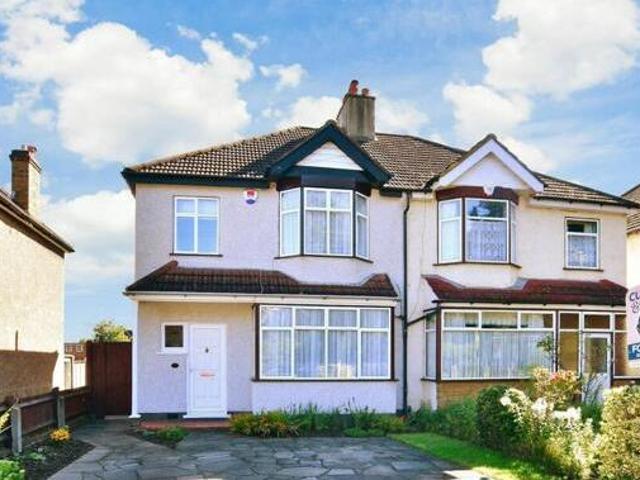 3 Bedroom Semi detached House For Sale In Wallington